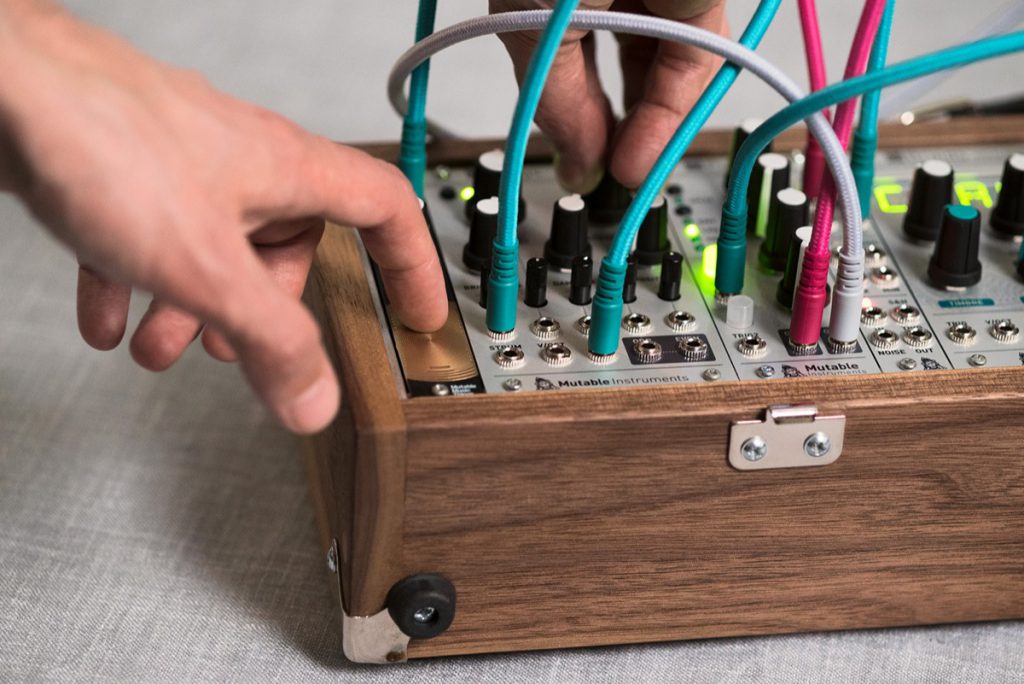 Ears - Mutable Instruments - 有限会社 福産起業 - FUKUSAN KIGYO CO,. LTD.